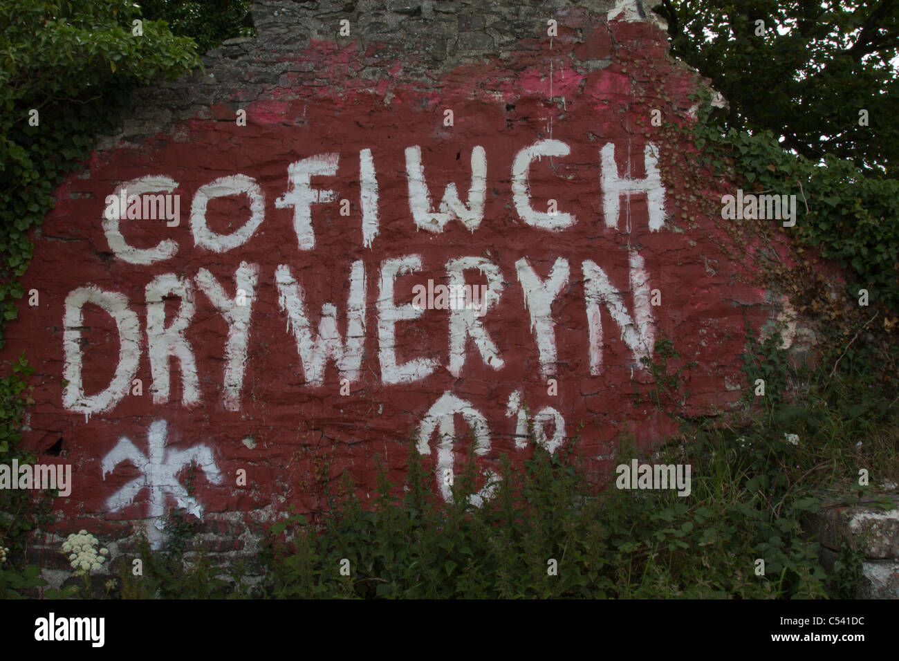 Welsh graffiti hi-res stock photography and images - Alamy