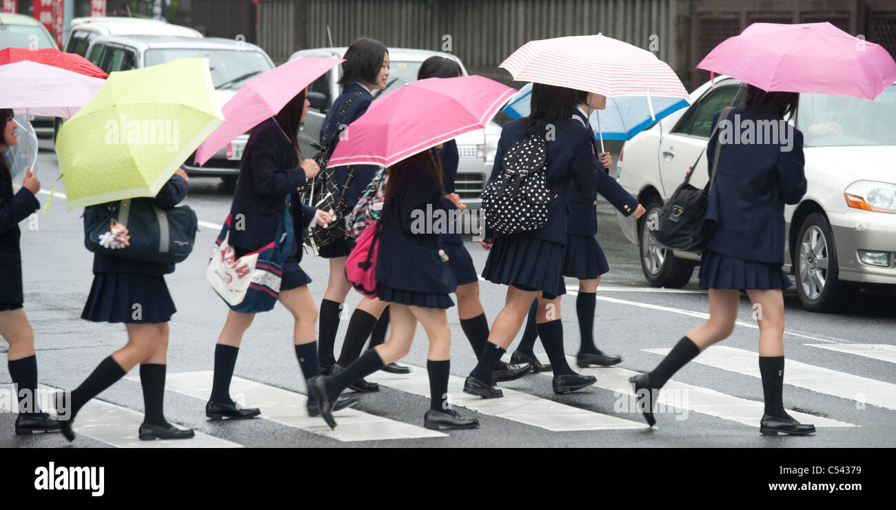 Students crossing the road, Tokyo, Japan Stock Photo - Alamy