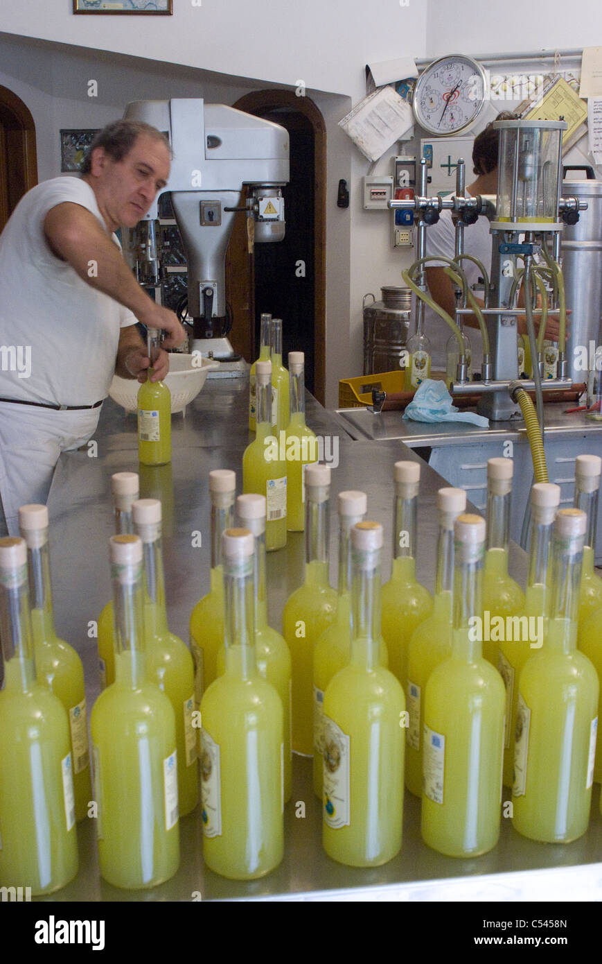 Lemon groves amalfi italy hi-res stock photography and images - Alamy