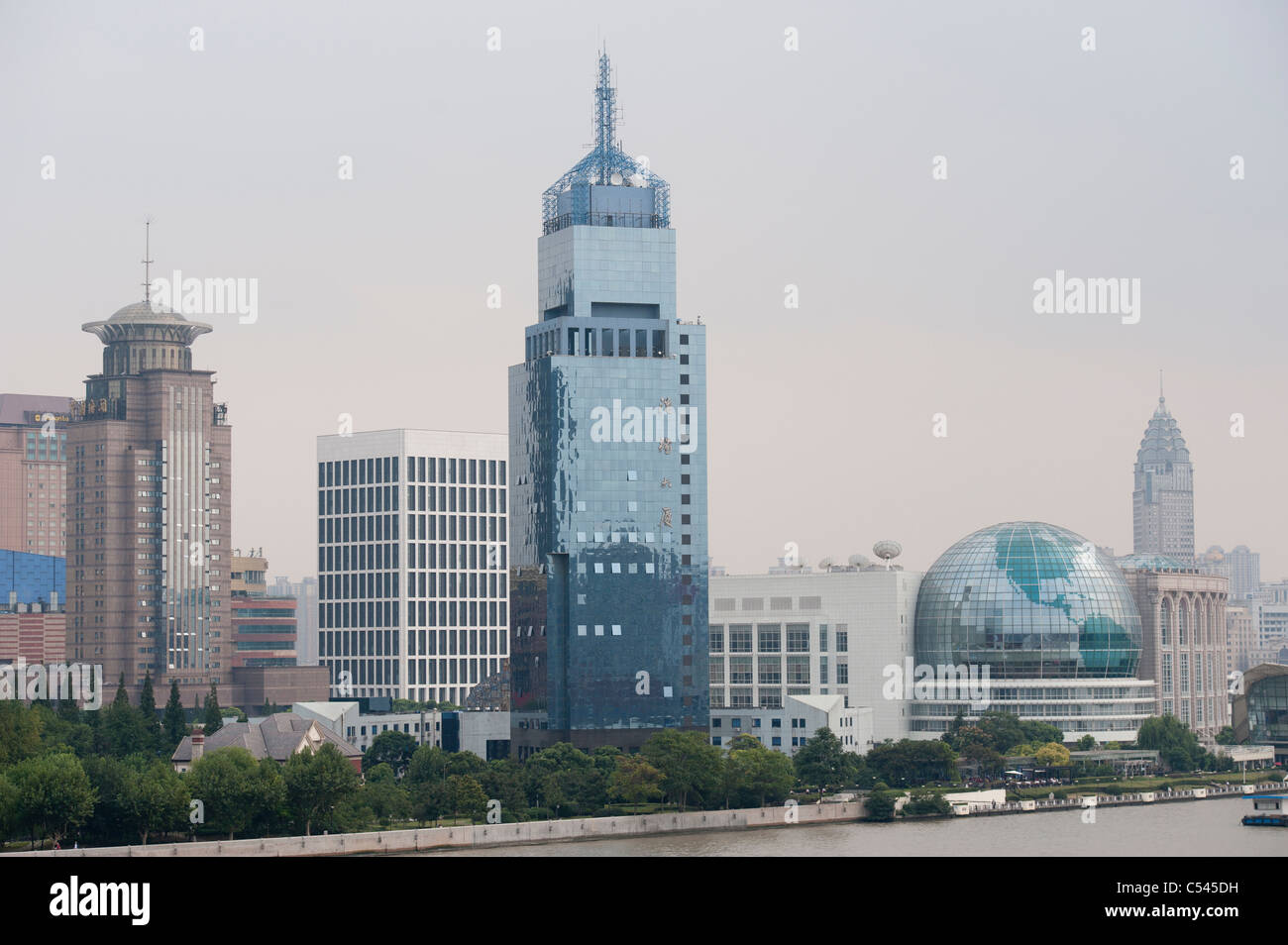 Shanghai international convention center hi-res stock photography and ...