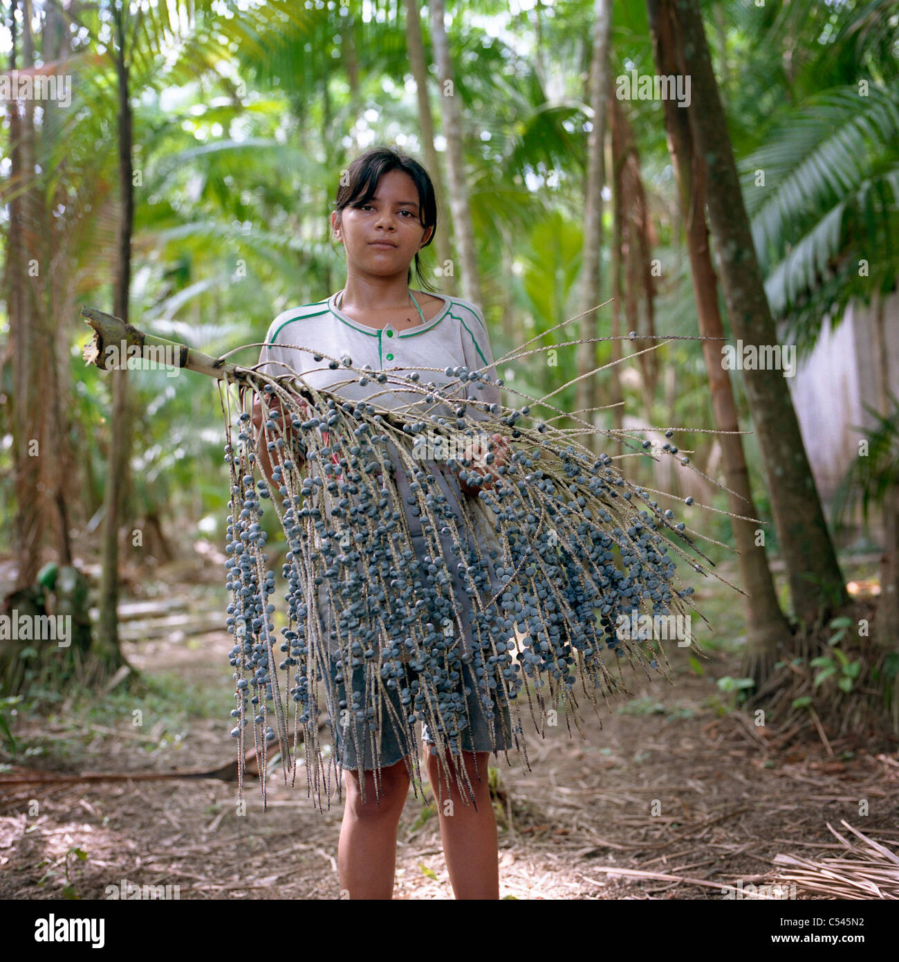 Family of ribeirinhos living in hi-res stock photography and images - Alamy