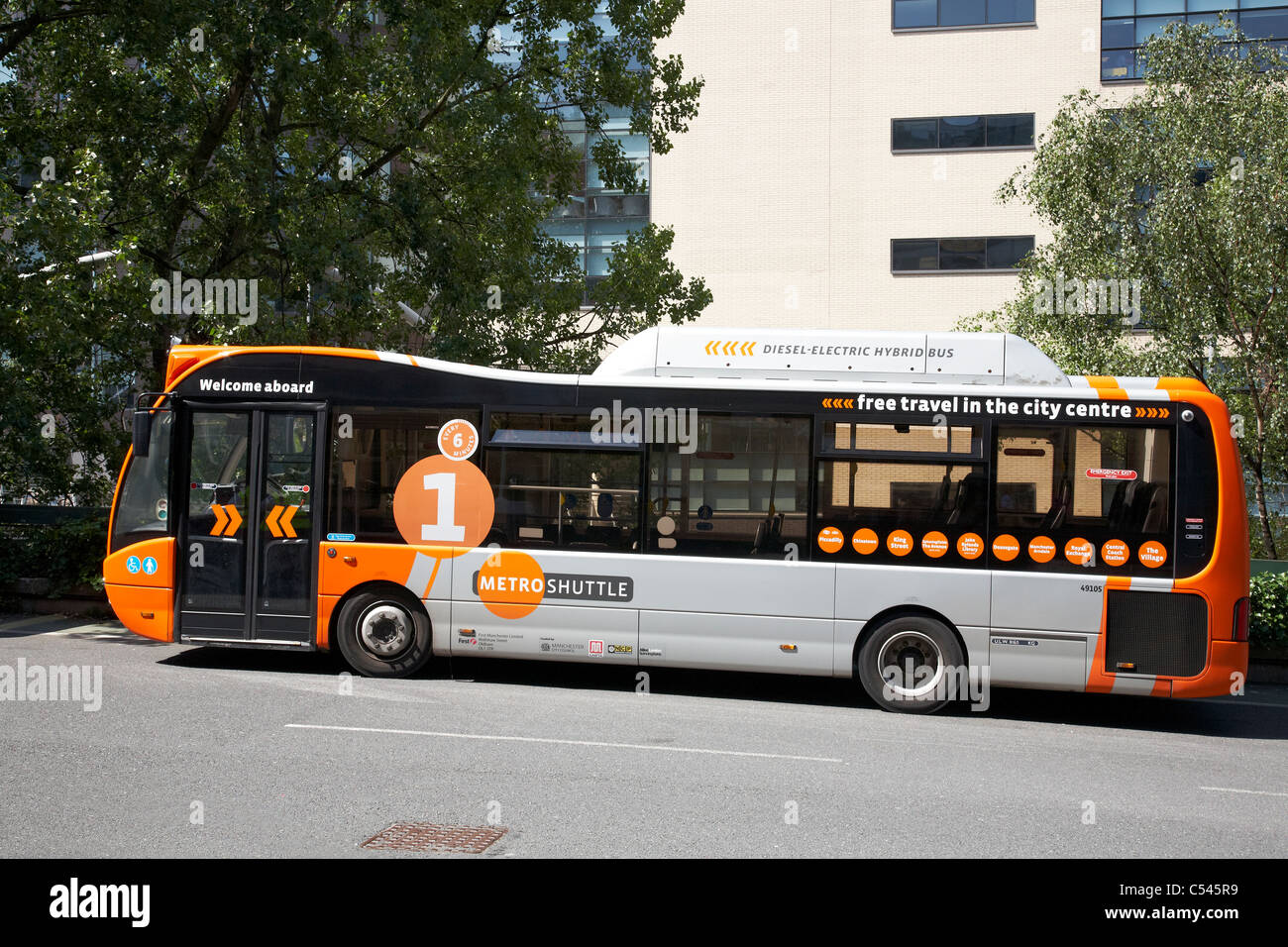 Hybrid bus hi-res stock photography and images - Alamy