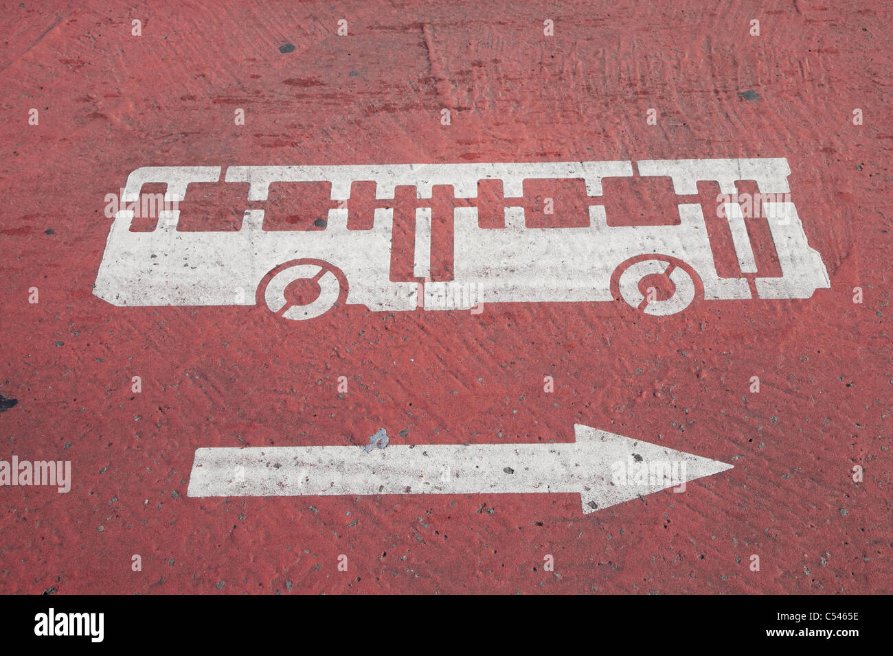 Bus Symbol Painted on Street Stock Photo - Alamy