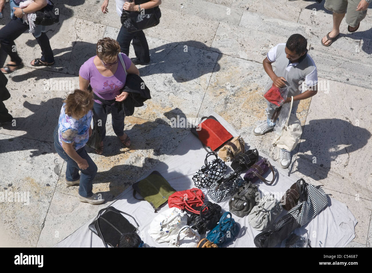 Fake designer handbags hi-res stock photography and images - Alamy