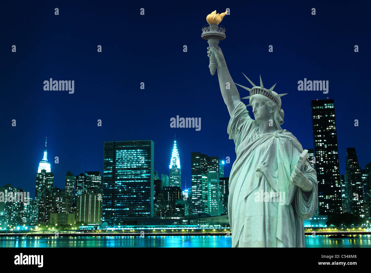 New york city night statue of liberty hi-res stock photography and ...