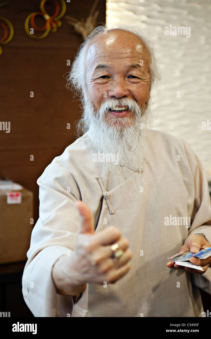 Lin Jin-Kun, owner of Fenqihu Lunchbox Restaurant, Den Shan Shi Tang ...