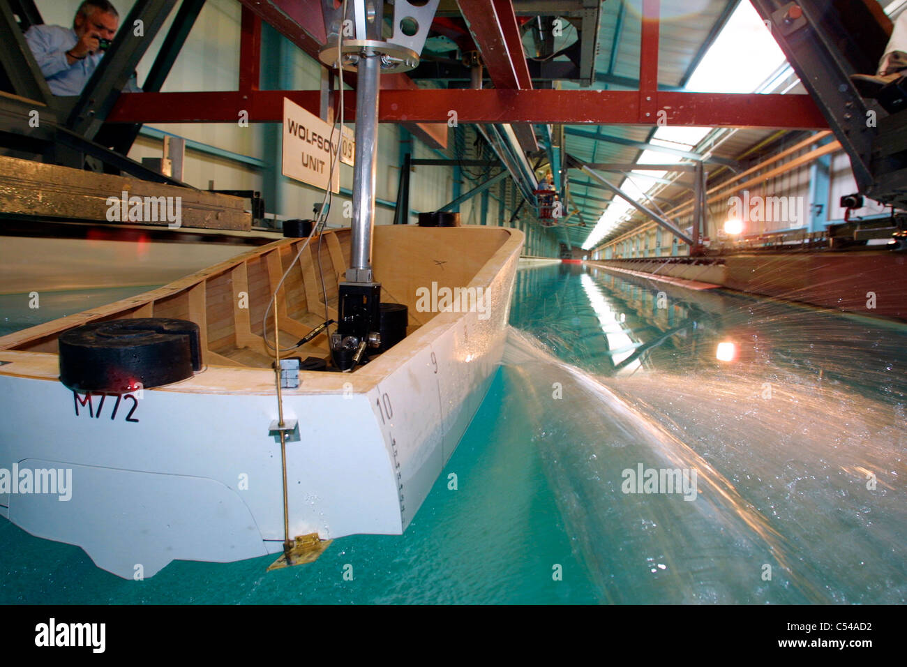 Wolfson tank test for Oyster Marine. GKN Westland Tank Testing facility ...