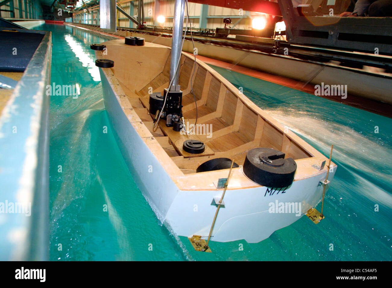 Wolfson tank test for Oyster Marine. GKN Westland Tank Testing facility ...