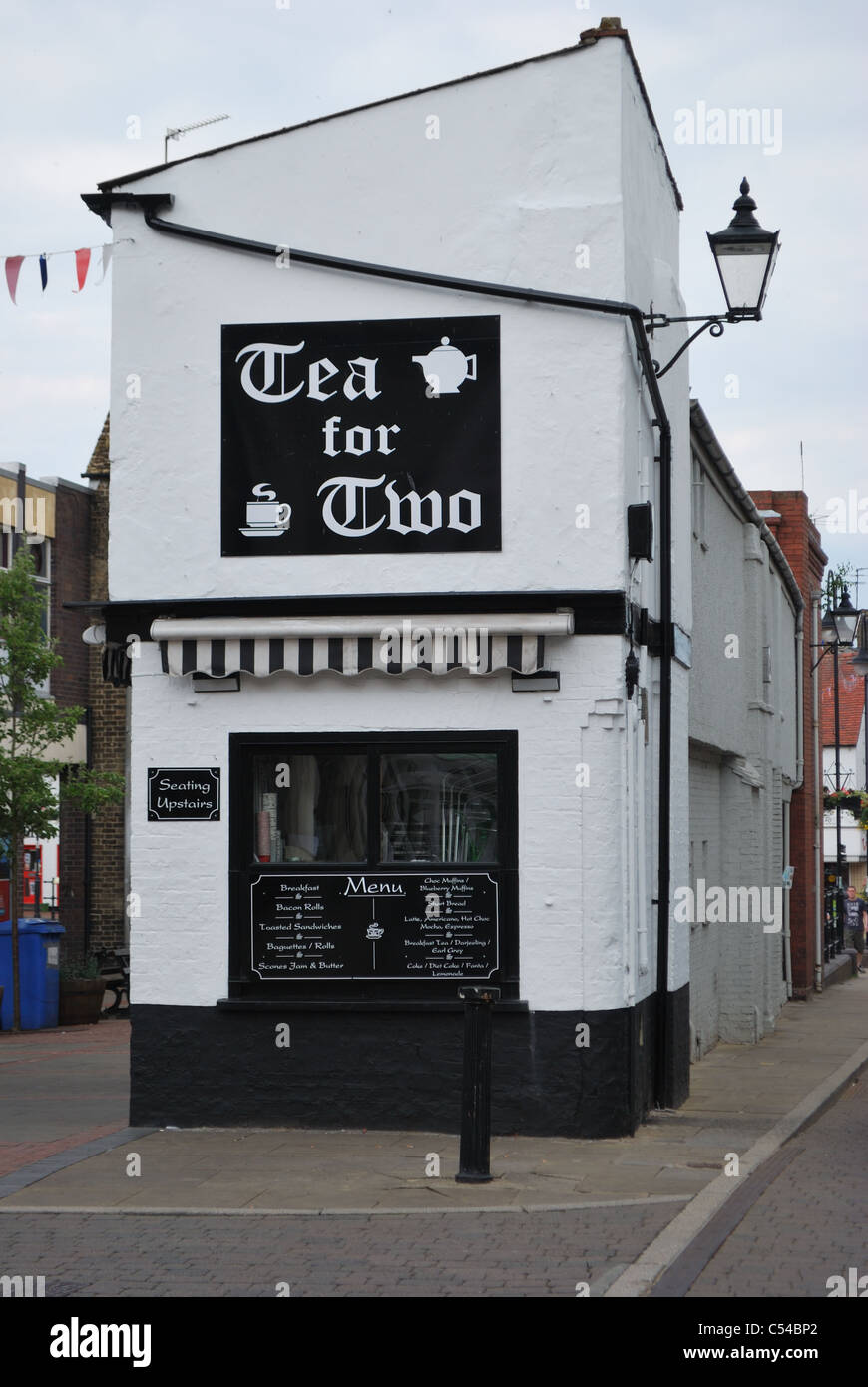 old fashioned tea shop Stock Photo - Alamy