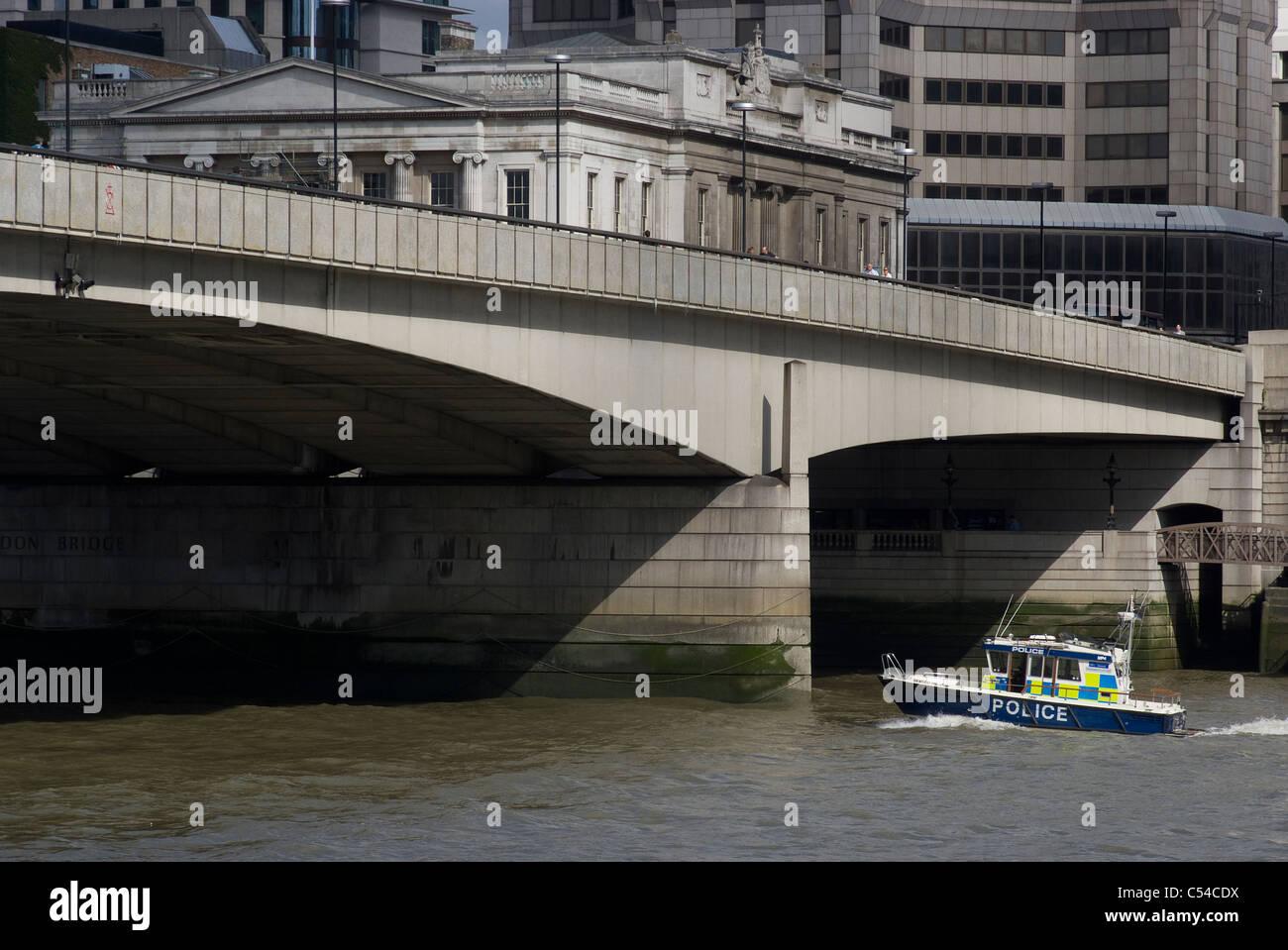 London bridge police hi-res stock photography and images - Alamy