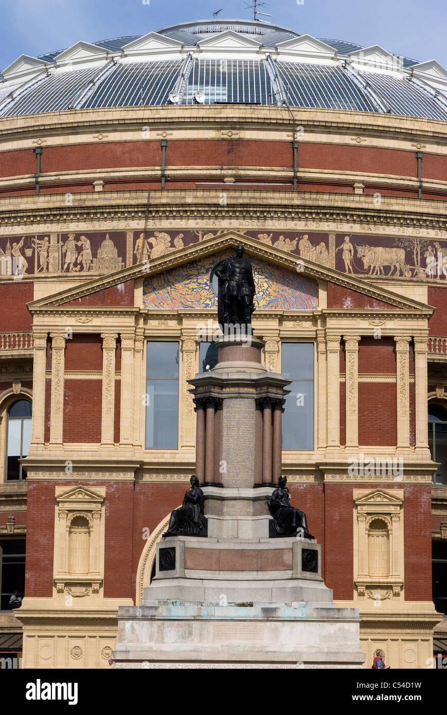 Prince Consort Statue in front of the Royal Albert Hall, London, SW7 ...