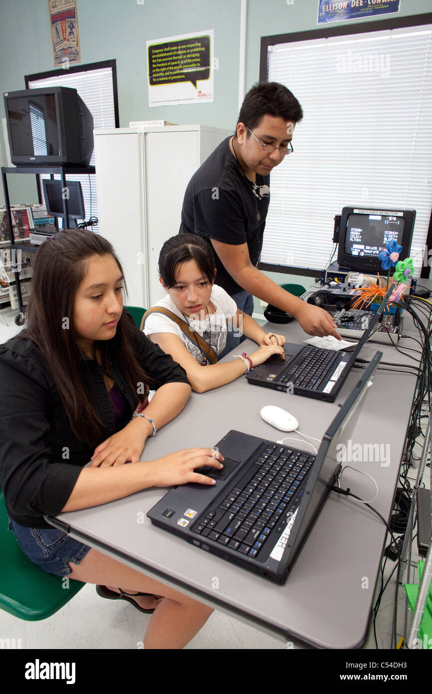 Hispanic female computers technology hi-res stock photography and ...