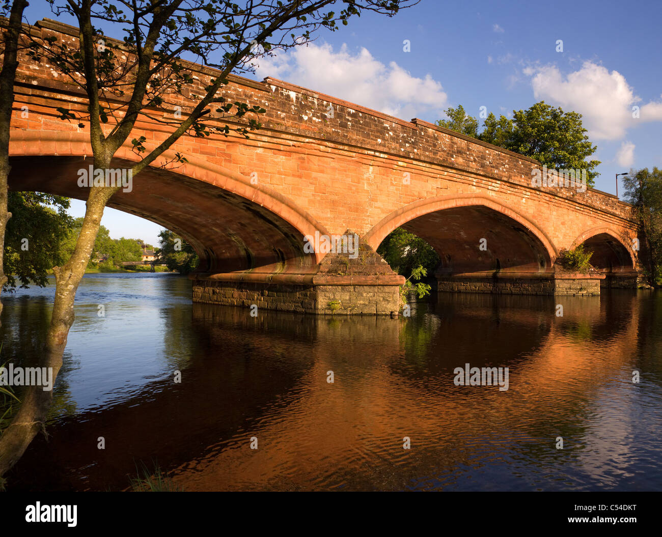 Old stone bridge in scotland hi-res stock photography and images - Alamy