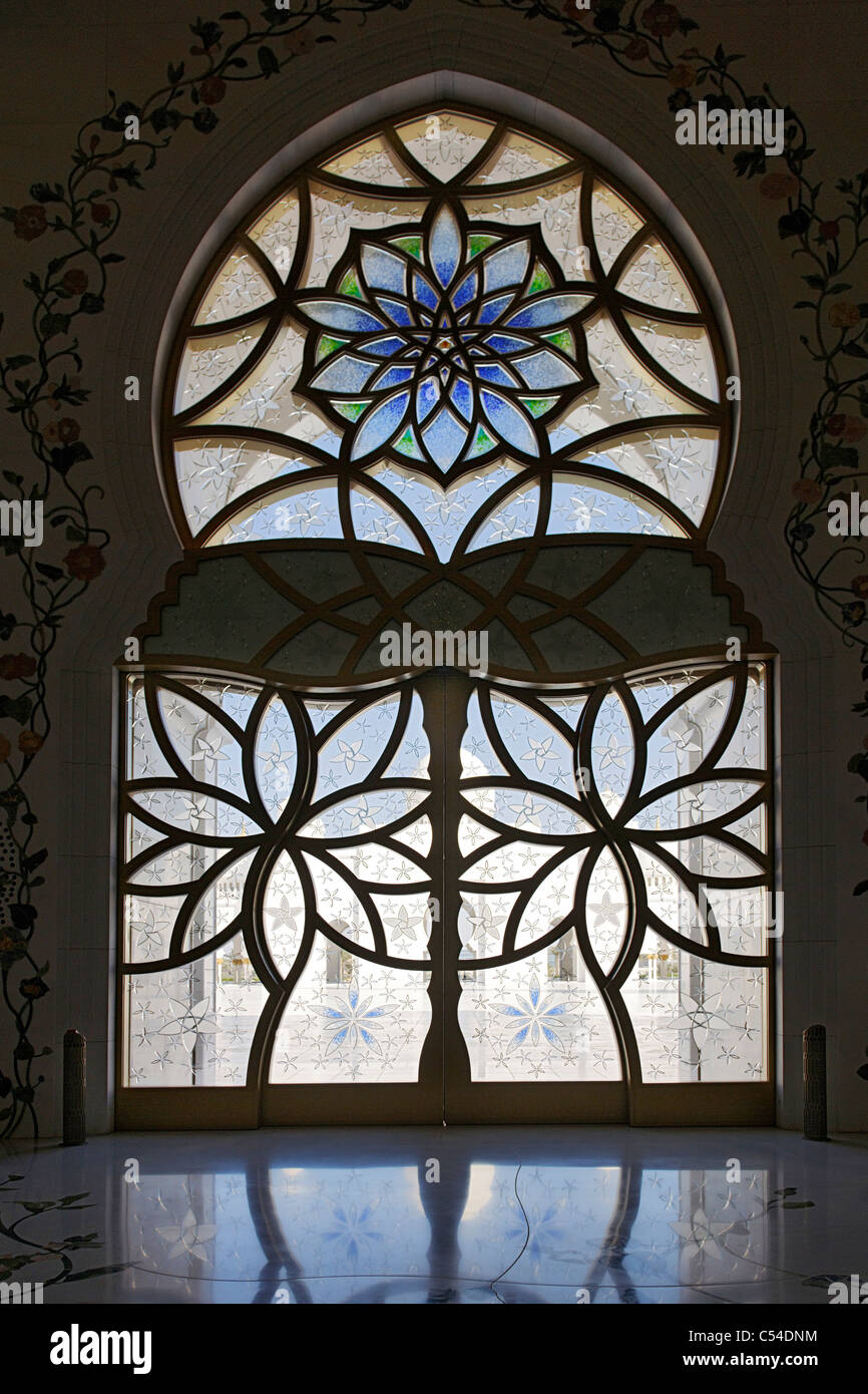 Ornate windows, inner courtyard, Sheikh Zayed Grand Mosque, the third ...