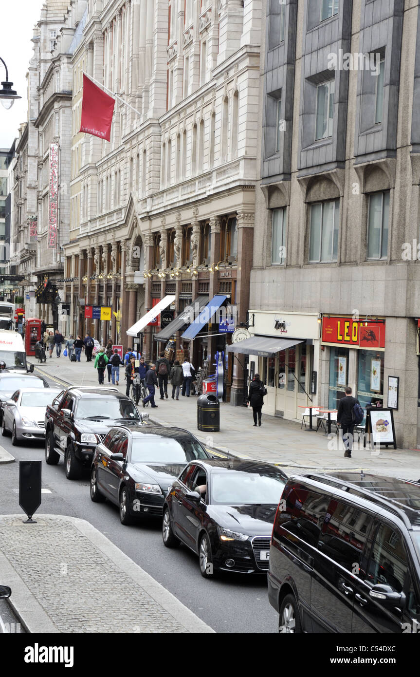 Busy street london traffic jam hi-res stock photography and images - Alamy