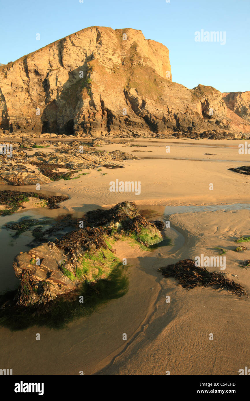 Porthtowan rock pool hi-res stock photography and images - Alamy