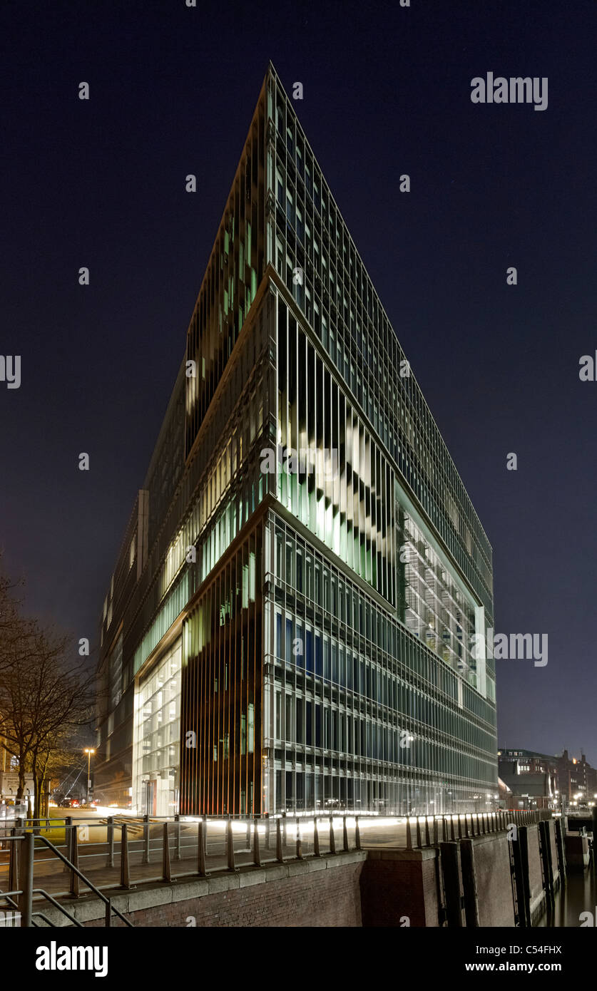 Deichtorcenter, modern architecture, Deichtorplatz, Hafencity quarter ...