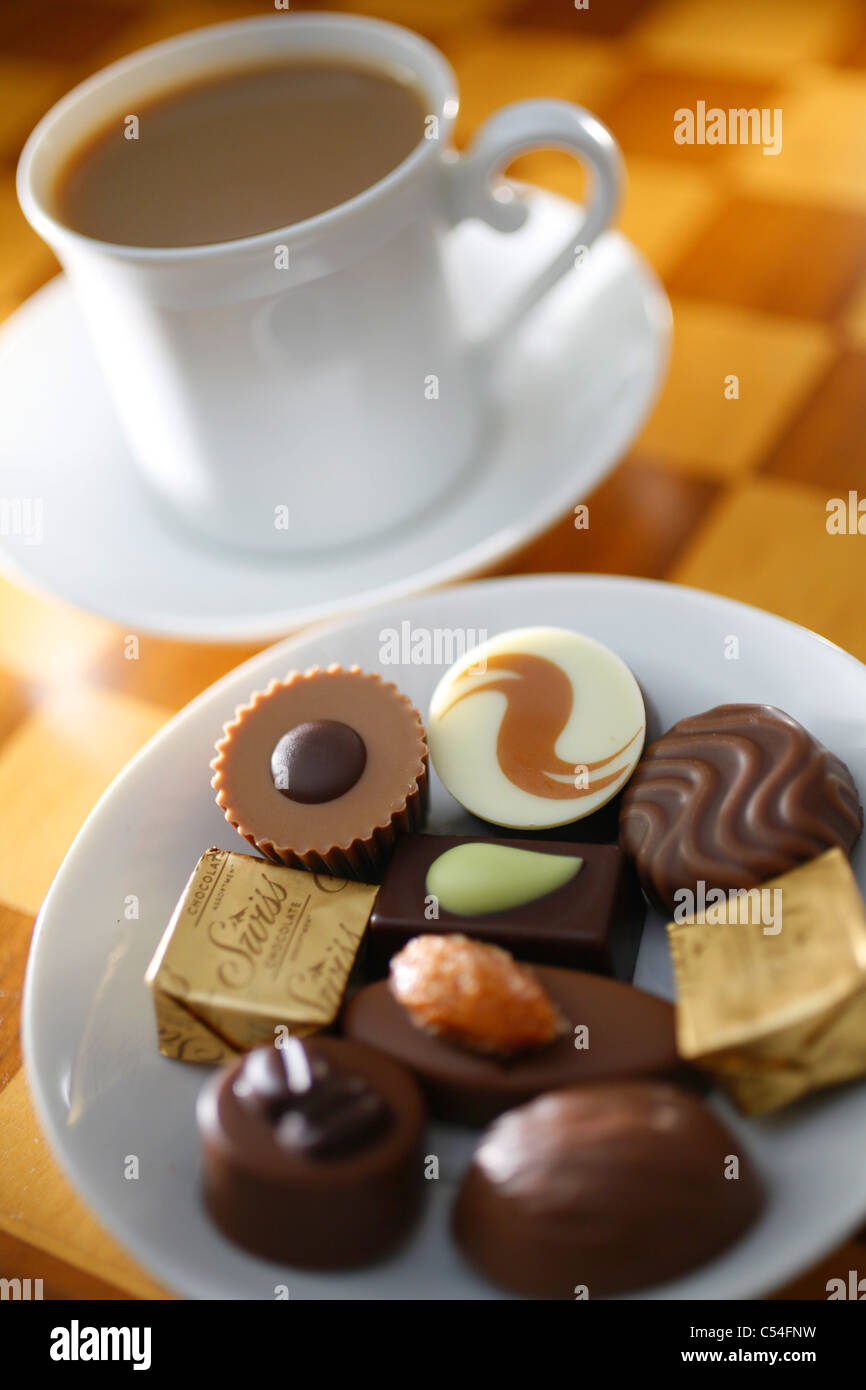 After dinner chocolates hi-res stock photography and images - Alamy