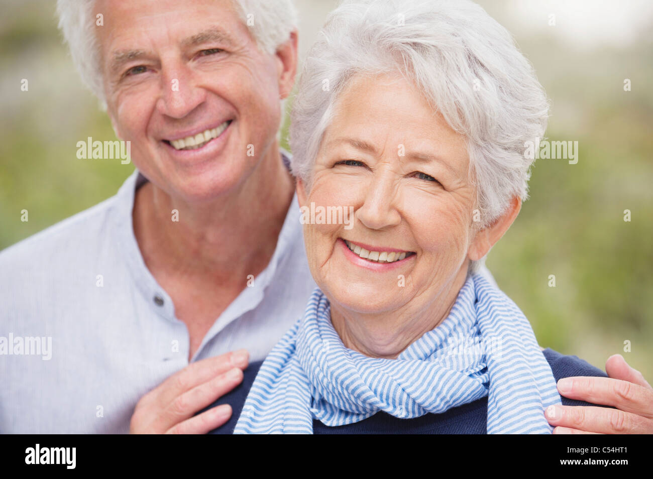 Portrait of a senior couple smiling Stock Photo - Alamy