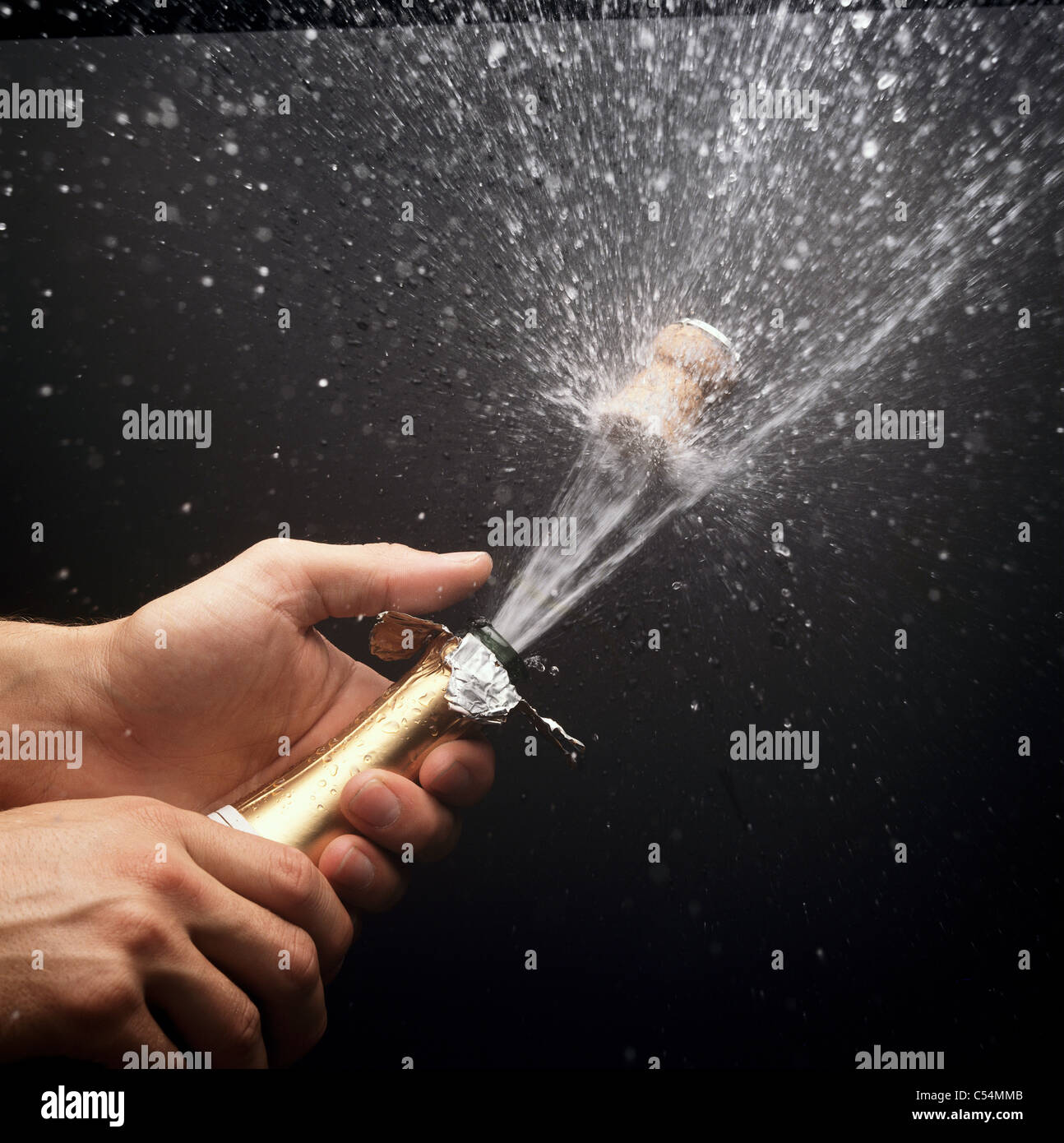 Popping champagne bottle hi-res stock photography and images - Alamy