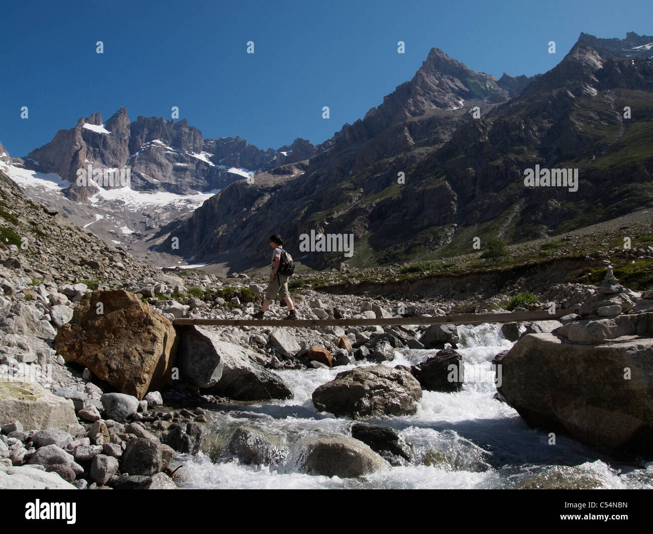 Bridge [river crossing] stream hi-res stock photography and images - Alamy