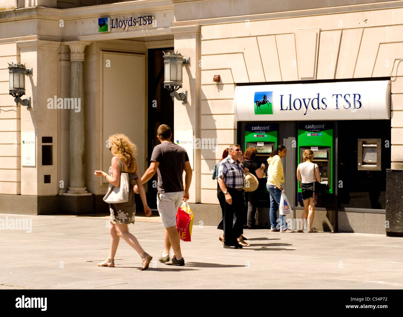 Bank shop front hi-res stock photography and images - Alamy