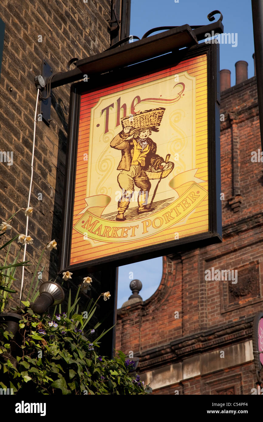 The market porter pub, food hi-res stock photography and images - Alamy