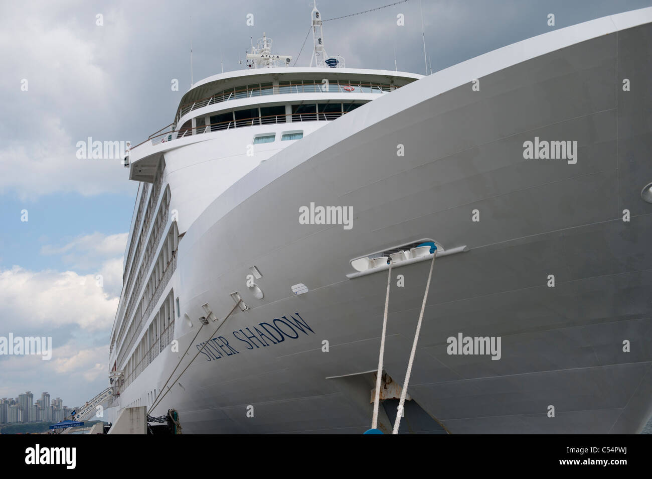 Silver shadow cruise ship at the busan harbor hi-res stock photography ...