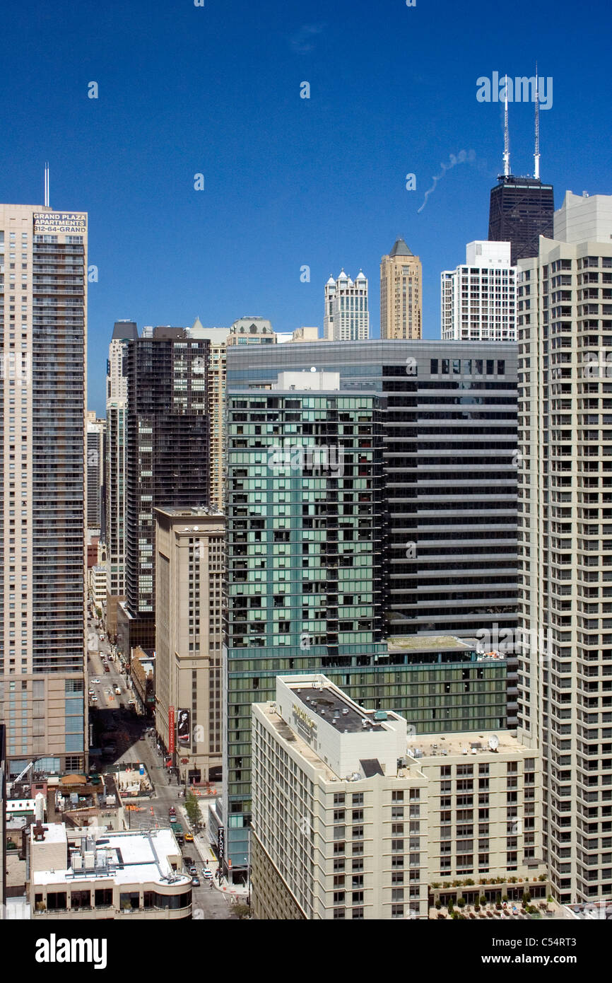 Buildings in a city, Hotel Palomar Chicago, AMA Building, Willis Tower ...