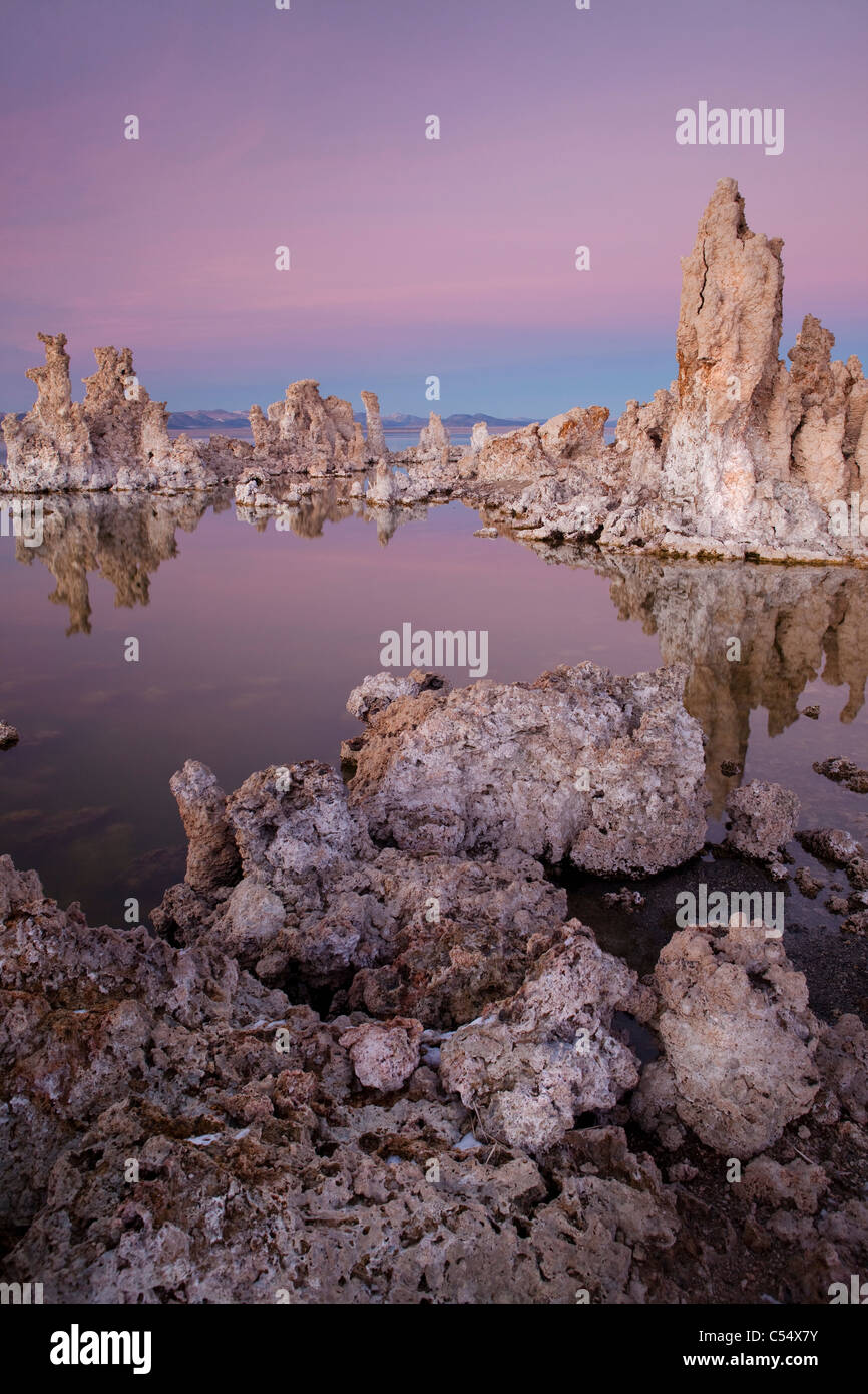 Snow covered tufa formations, Mono Lake, California, USA Stock Photo ...