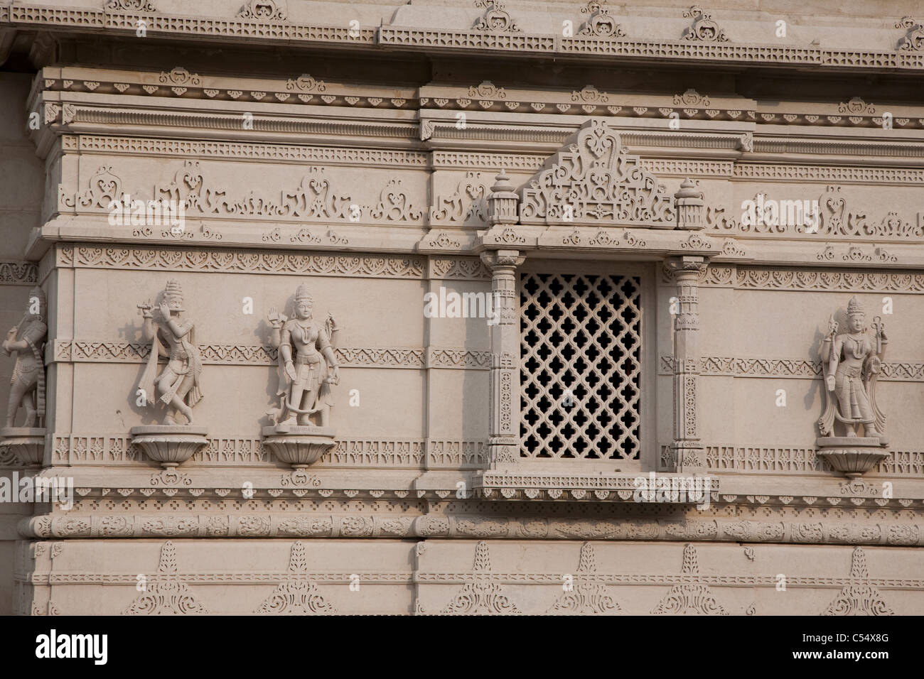 Swaminarayan hindu mandir temple hi-res stock photography and images ...