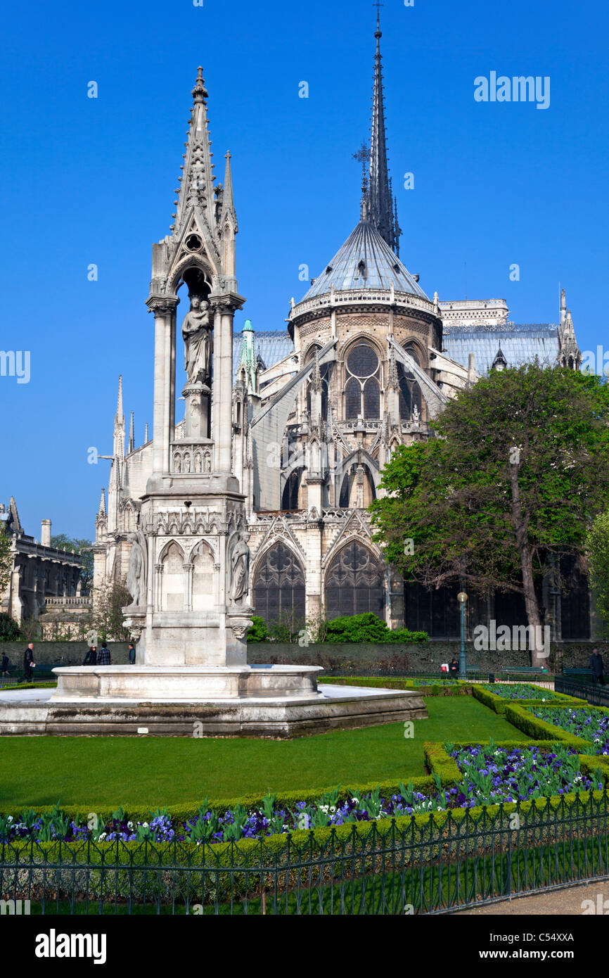 Notre dame garden hi-res stock photography and images - Alamy