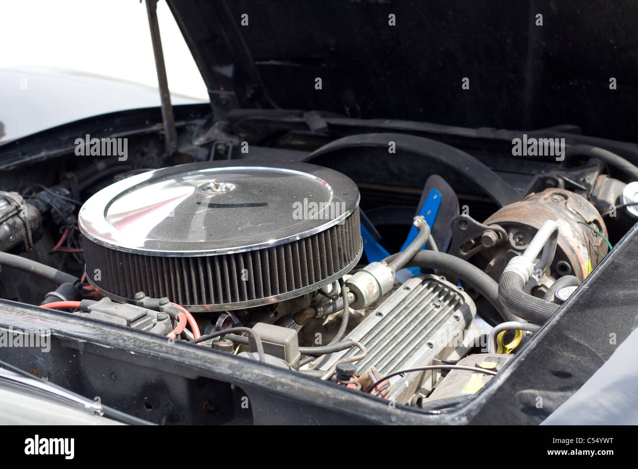 Car engine grill hi-res stock photography and images - Alamy