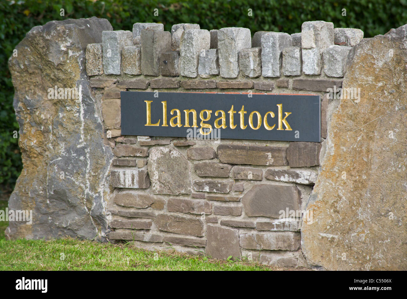 Roadside signage slate hi-res stock photography and images - Alamy