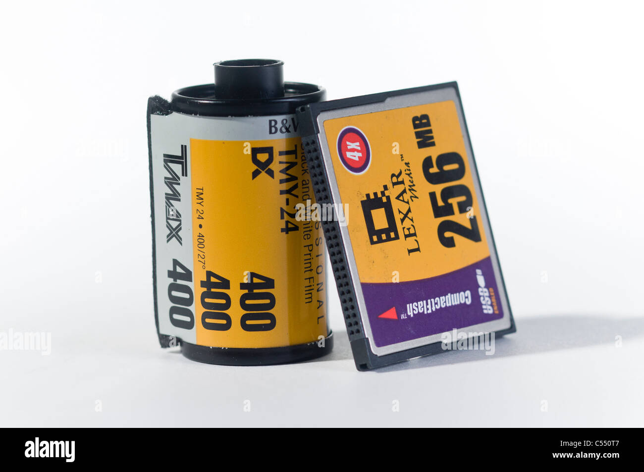 35 mm Film Cassette & Compact Flash Card Stock Photo - Alamy