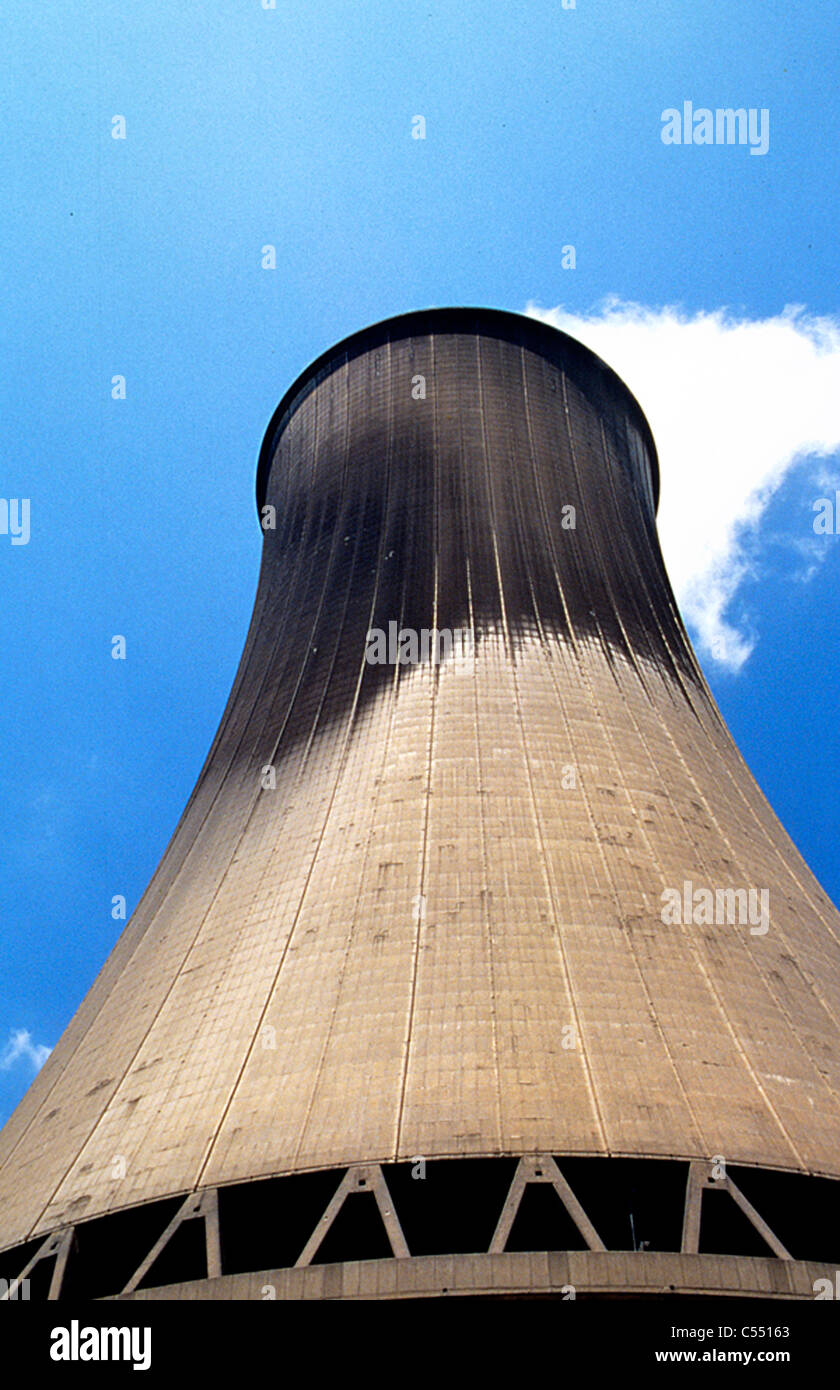 Cooling hyperbolic tower hi-res stock photography and images - Alamy