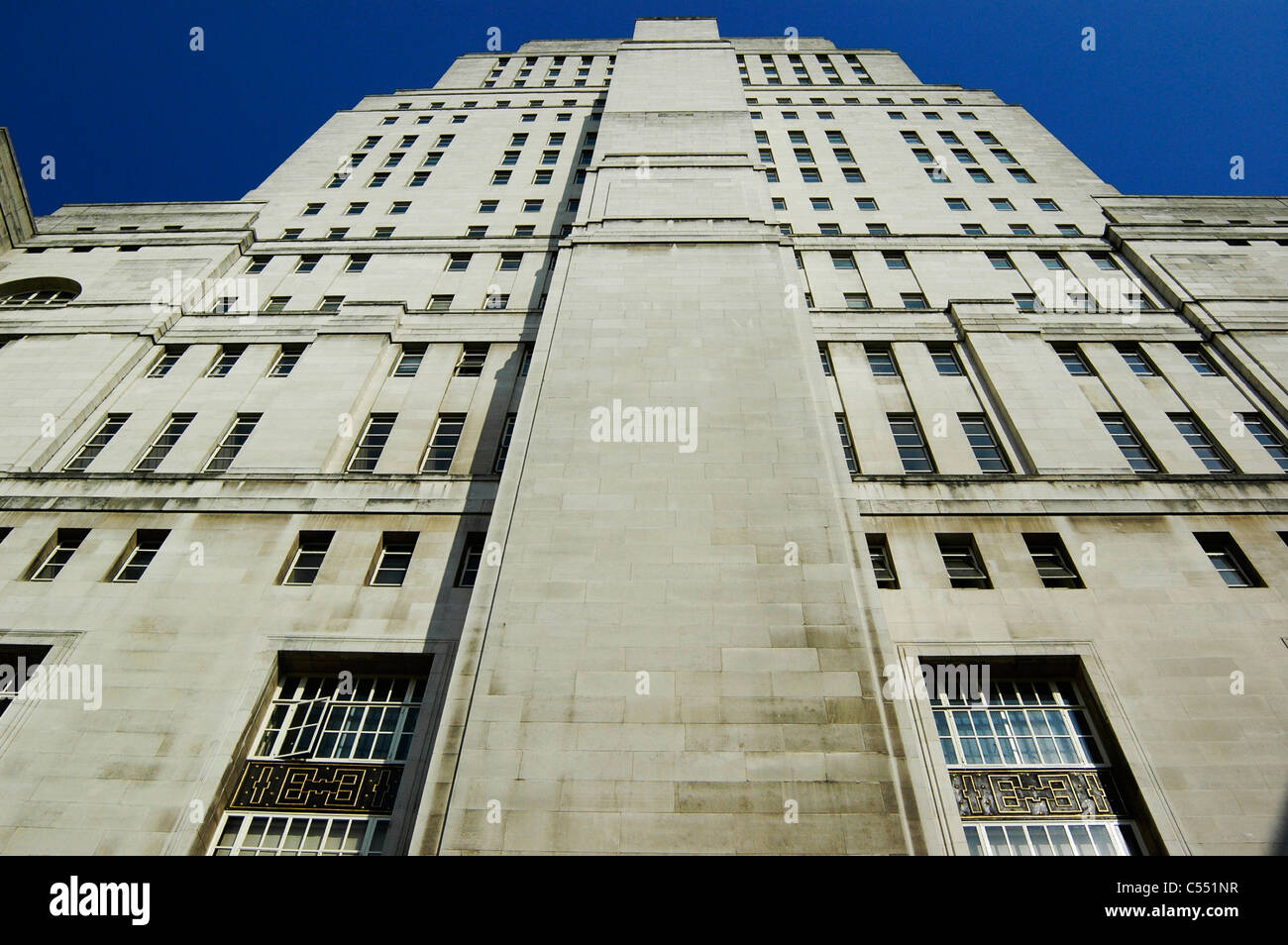 University of london in malet street hi-res stock photography and ...