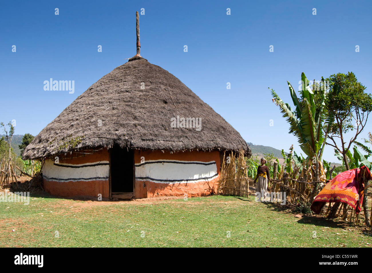 Ethiopia tukul hut hi-res stock photography and images - Alamy