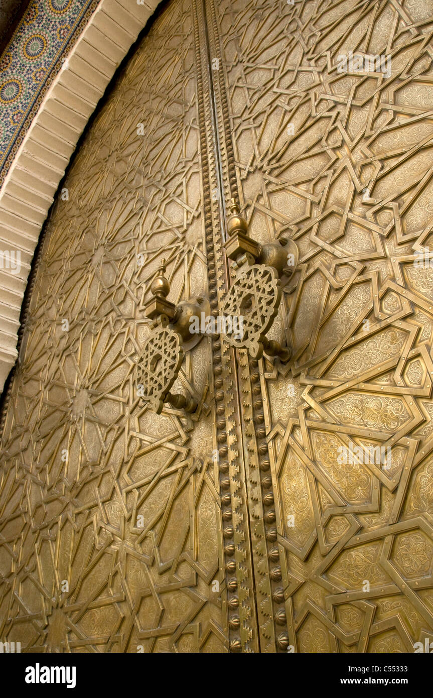 Royal doorknob hi-res stock photography and images - Alamy