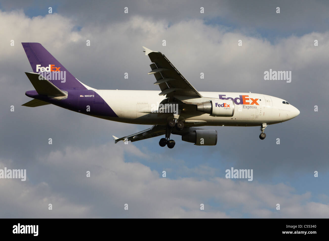 Fedex Express Cargo Jet High Resolution Stock Photography and Images ...