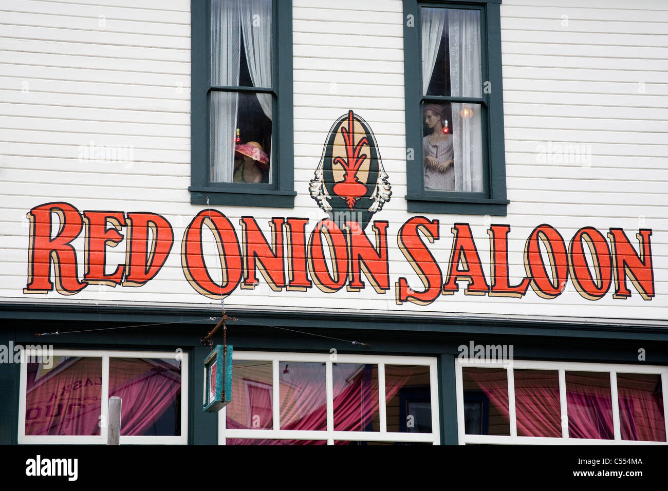 Red onion saloon hi-res stock photography and images - Alamy