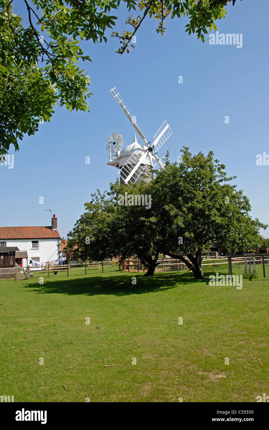 Old windmill with sails hi-res stock photography and images - Alamy