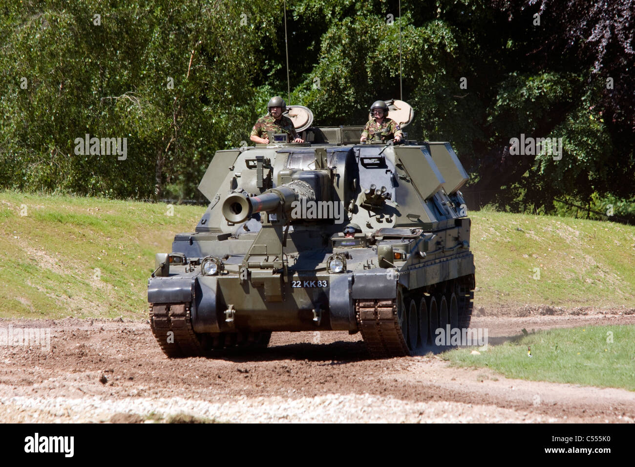 As90 tank gun hi-res stock photography and images - Alamy
