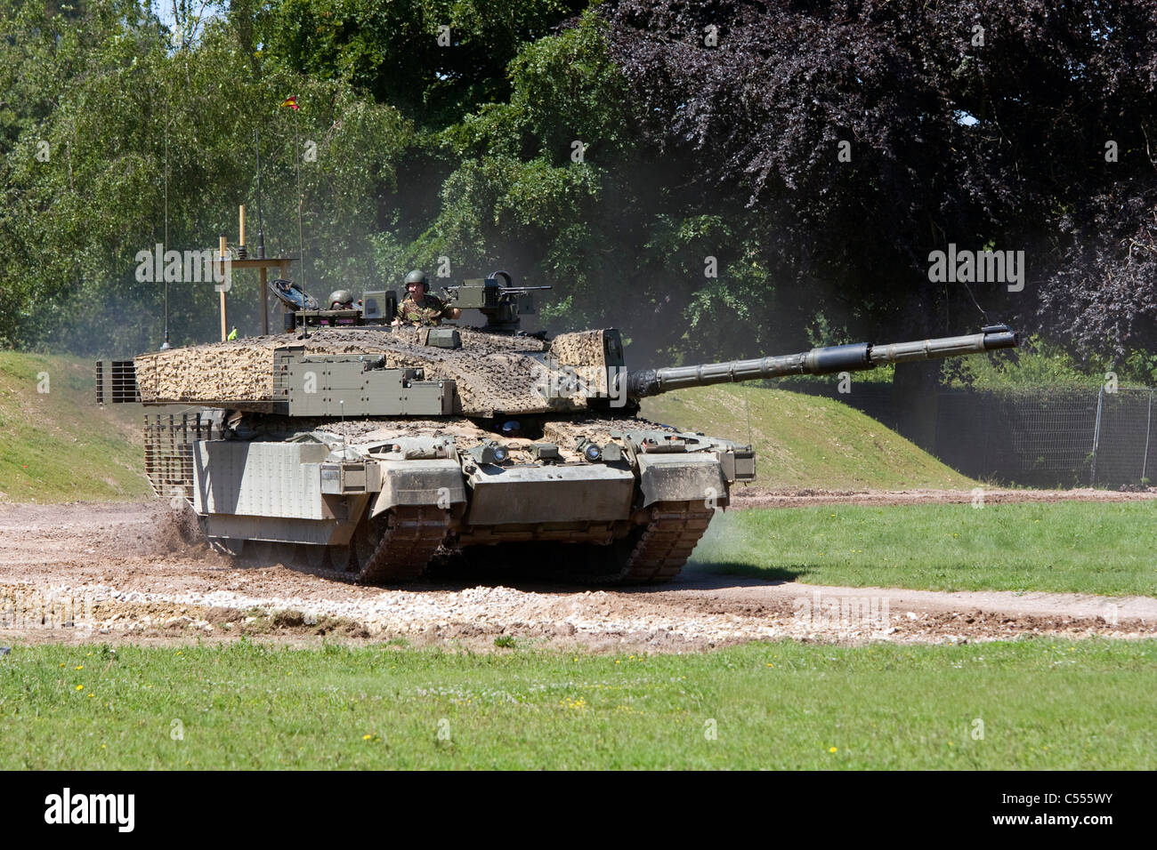 Challenger main battle tank megatron hi-res stock photography and ...