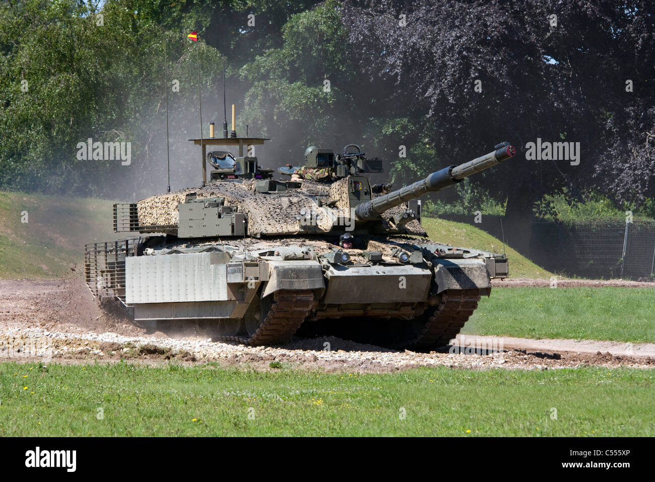Challenger main battle tank megatron hi-res stock photography and ...