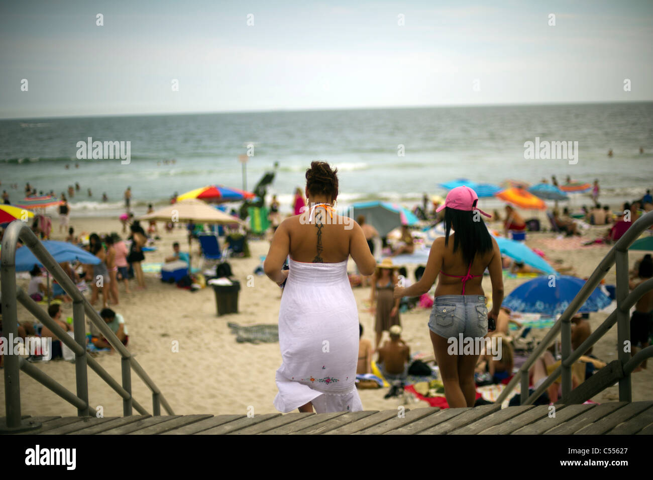 Beachgoers swim hi-res stock photography and images - Alamy