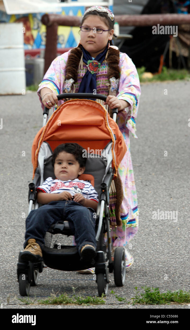 Shoshone indian girl hi-res stock photography and images - Alamy