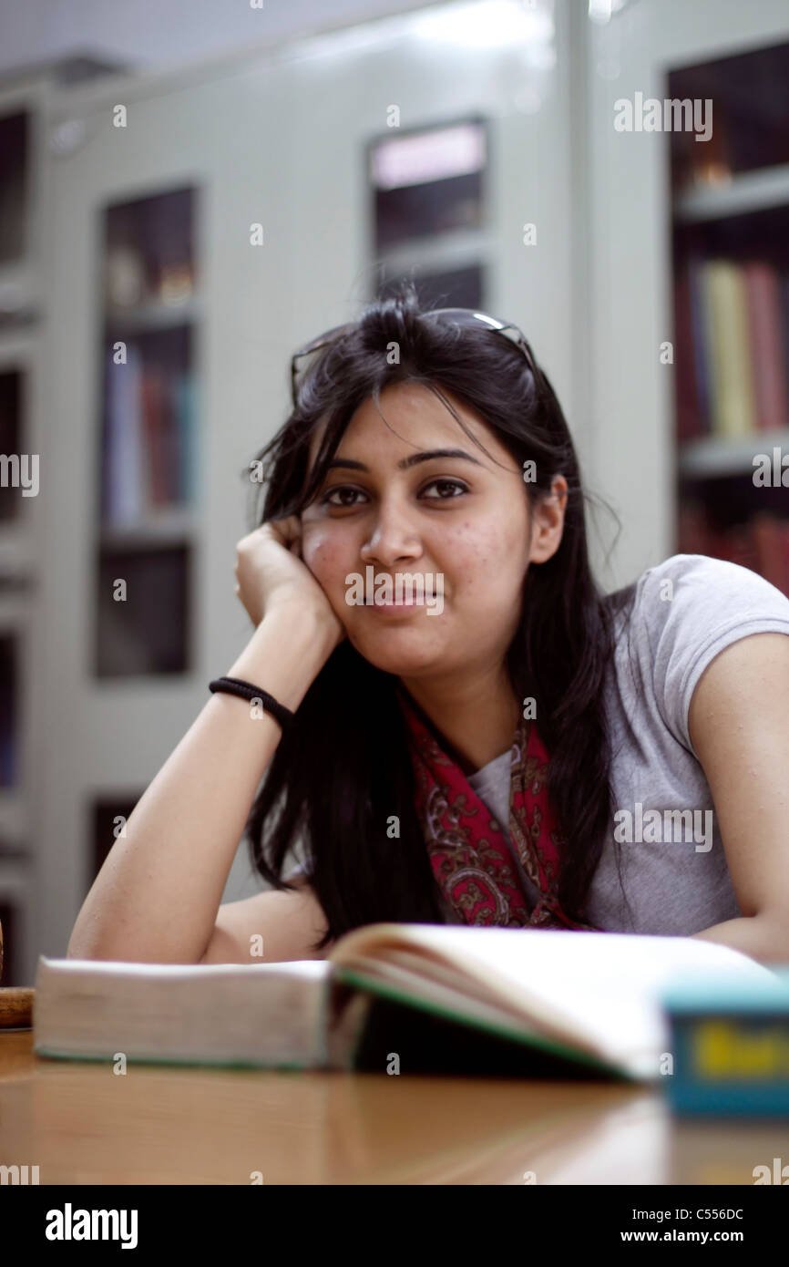Indian university hi-res stock photography and images - Alamy