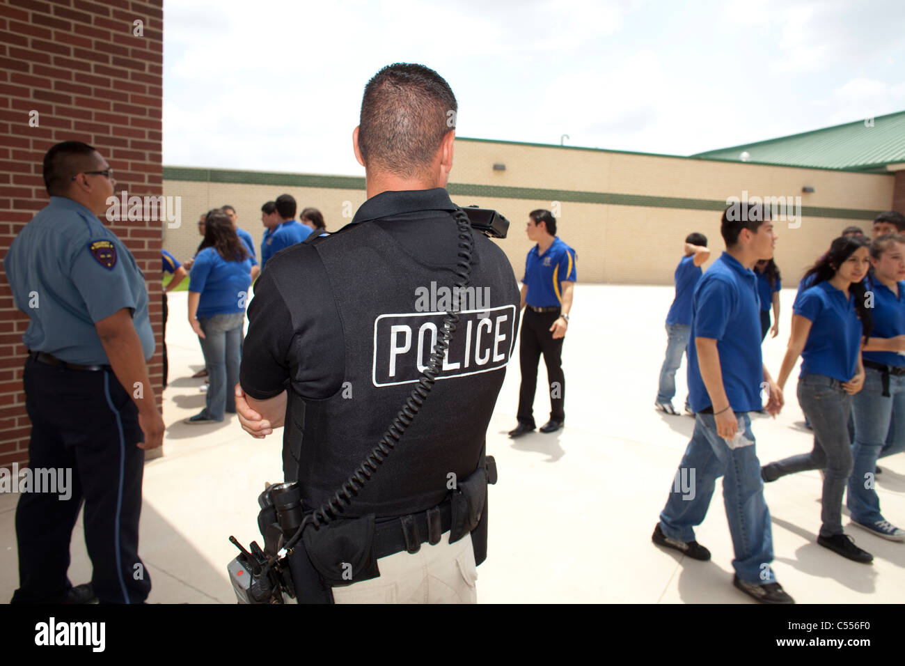 Uniformed students in school hi-res stock photography and images - Alamy