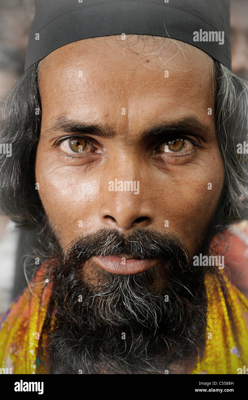 A Fakir Hi res Stock Photography And Images Alamy a-fakir-hi-res-stock-photography-and-images-alamy